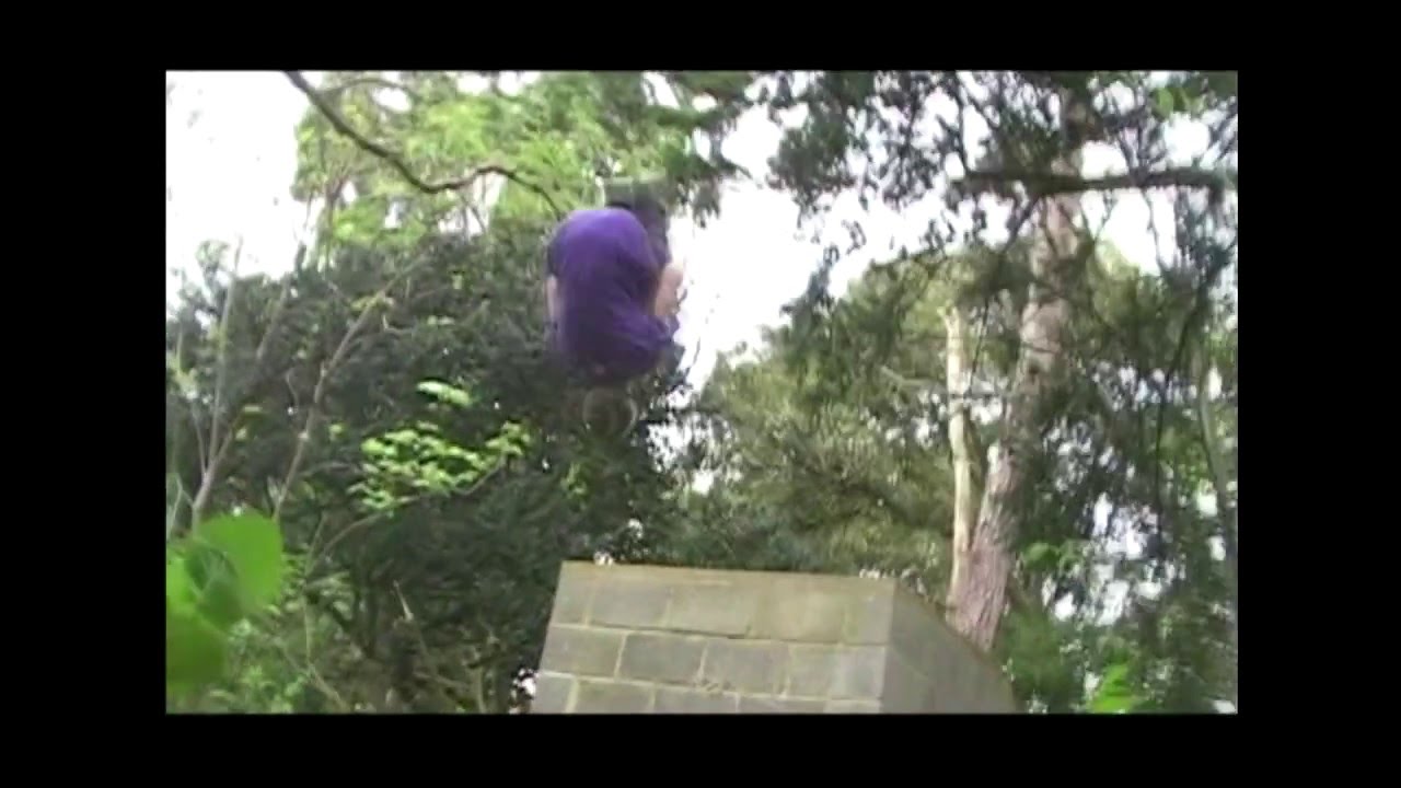 Frazer Meek South Wales Parkour - Early Summer 09 - YouTube
