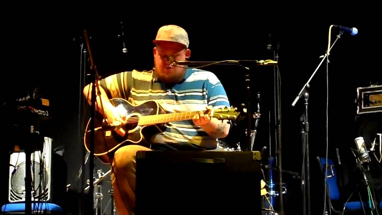 Rag'n'Bone Man (aka Rory Graham) St James Infirmary - YouTube