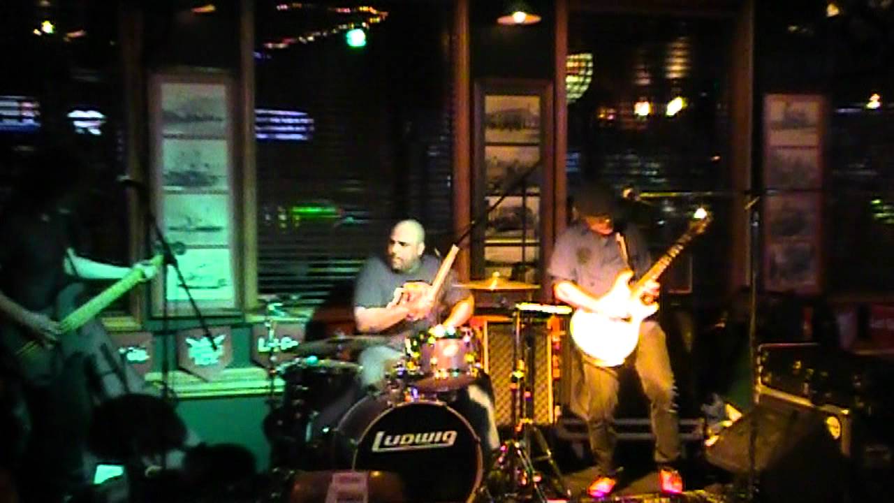 IRON GYPSY 'Live' For The Crown - YouTube