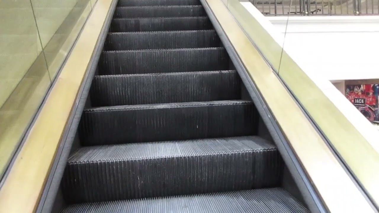 OTIS & KONE EcoMod Escalators @ Tower City Center - Cleveland, OH - YouTube