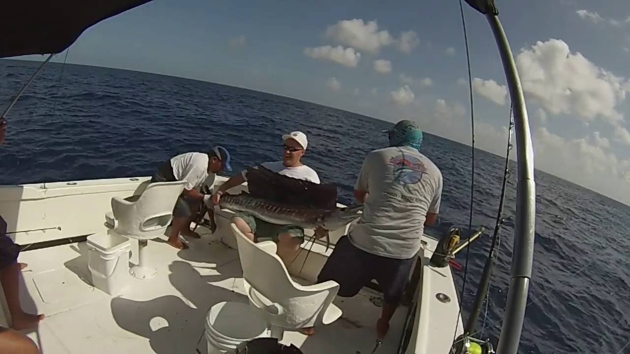 CANCUN MEXICO 2014 DEEP SEA FISHING - YouTube