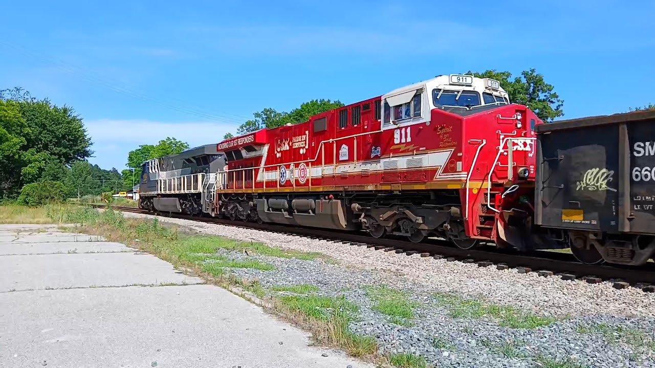 CSXT 1853(NYC Heritage Unit) And CSXT 911(Honoring First Responders ...