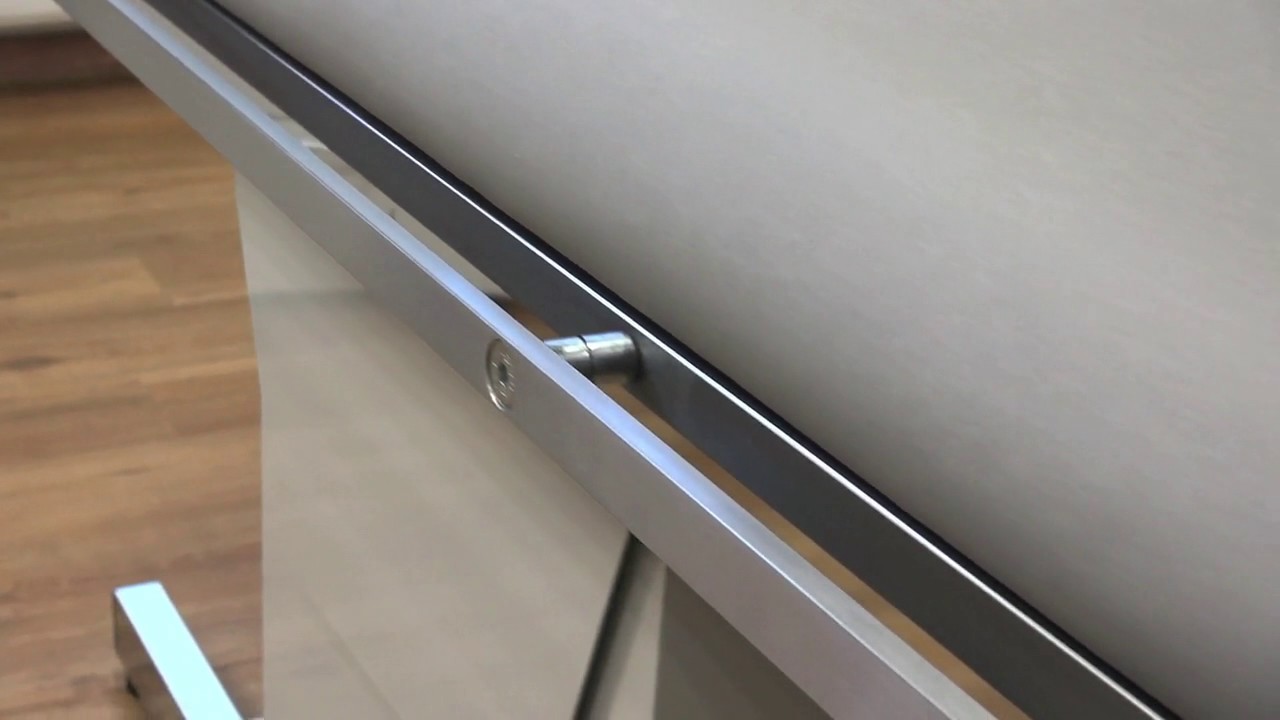 Standard side rails on AGA tables - YouTube