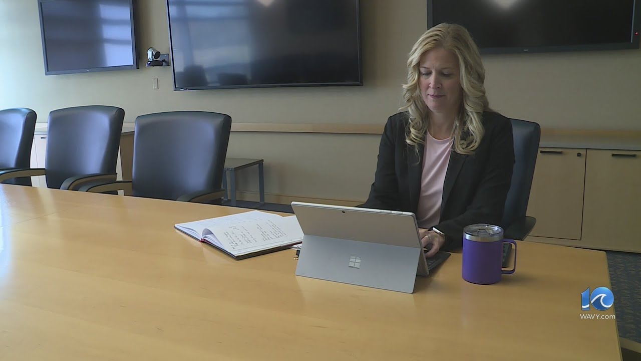 Female FBI agents rising, still looking for more - YouTube
