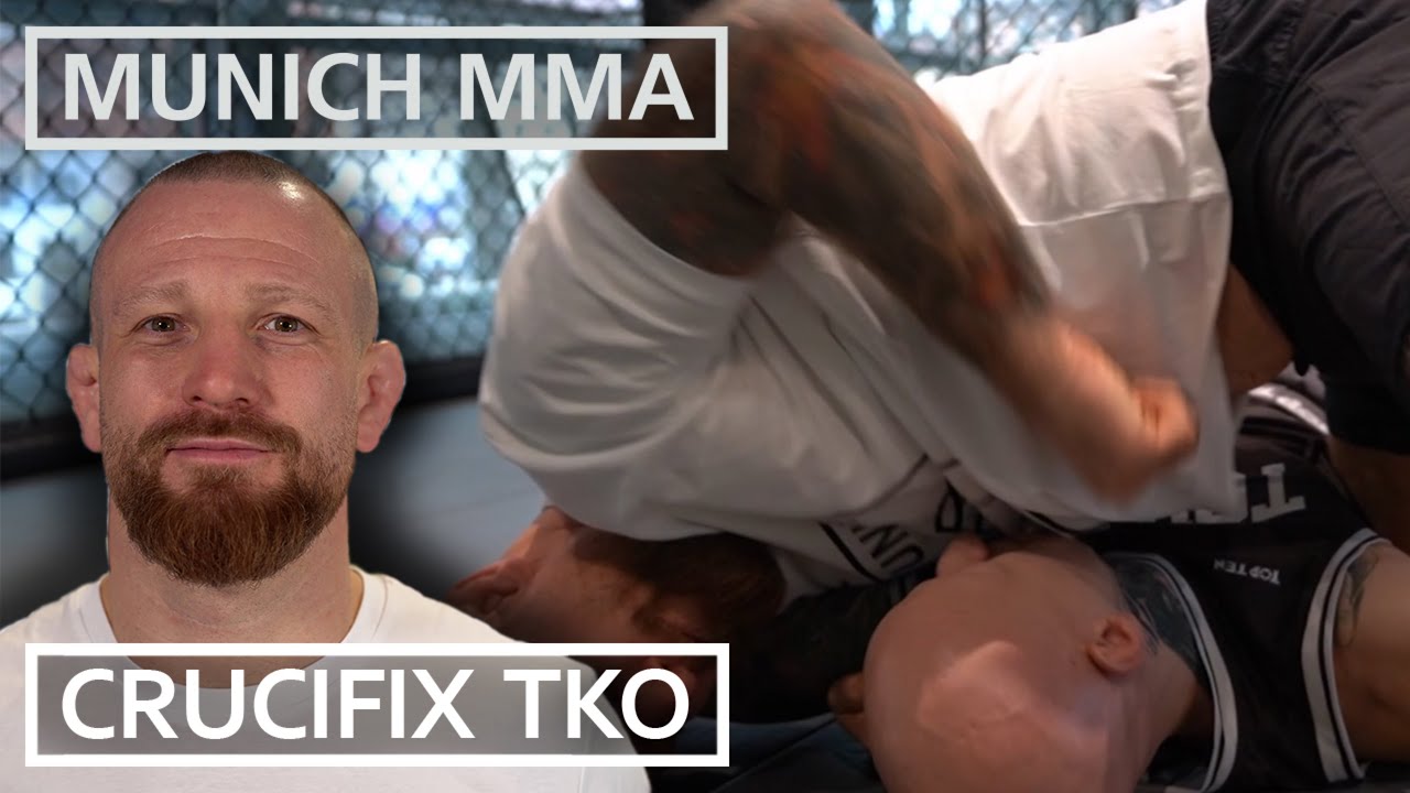 MMA Bodenkampf: Hartes ungedecktes Ground and Pound und Submission aus ...