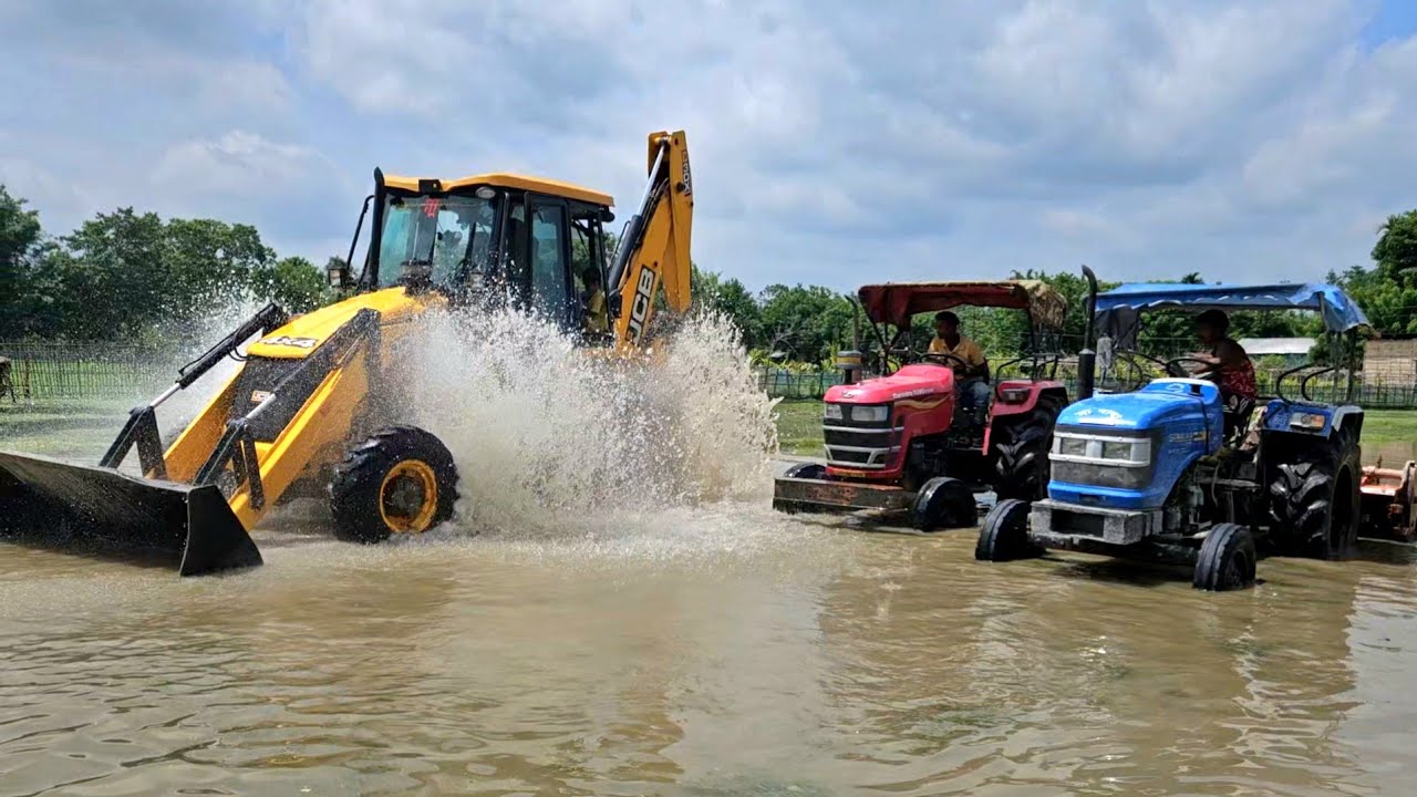 mahindra yuvo sonalikarx47 and jcb 3dx machine washing l tractor and ...