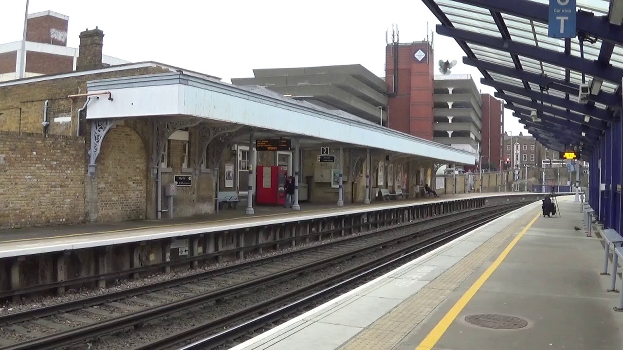 CLASS 66738 GBRF & CONCRETE SLEEPERS THROUGH GRAVESEND 25/01/20 - YouTube