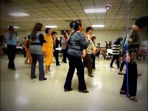 Tthe Double Dutch Bus Line Dancing 01-08-12. - YouTube