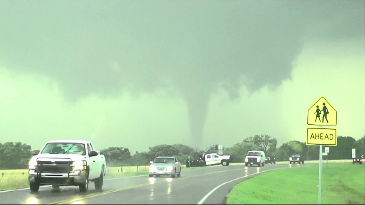 Canton Oklahoma EF3 tornado May 24 2011 - YouTube