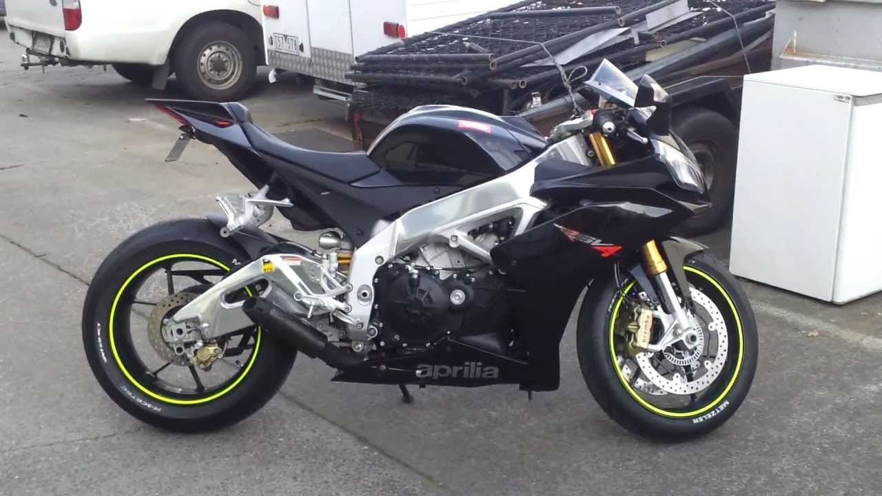APRILIA RSV4 APRC with Custom Exhaust...LOUD!!! - YouTube