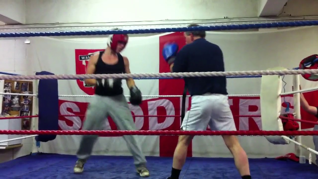 peter till walsall wood boxing club - YouTube
