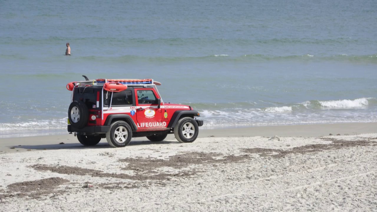 Daytona Beach in Florida - Mit dem Auto am Strand - YouTube