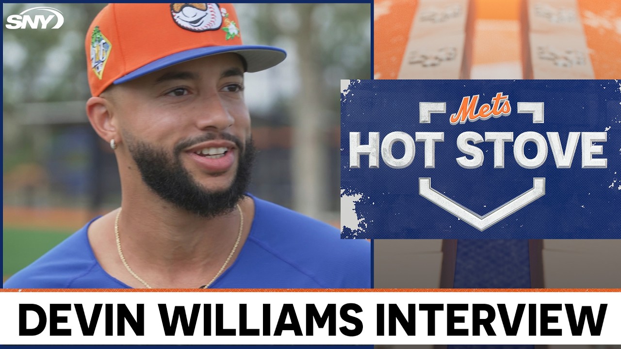 Devin Williams teaches Jerry Blevins his 'airbender' grip - YouTube