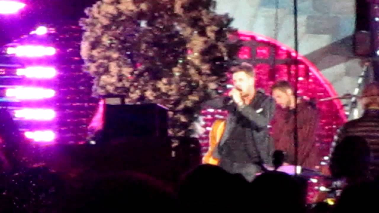 One Republic Disneyland New Years Eve 2012 - YouTube