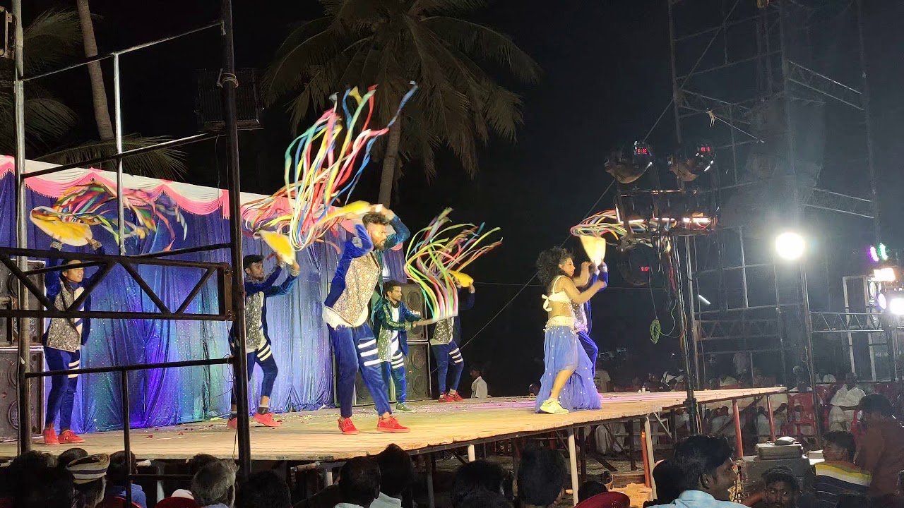 Record dance - YouTube