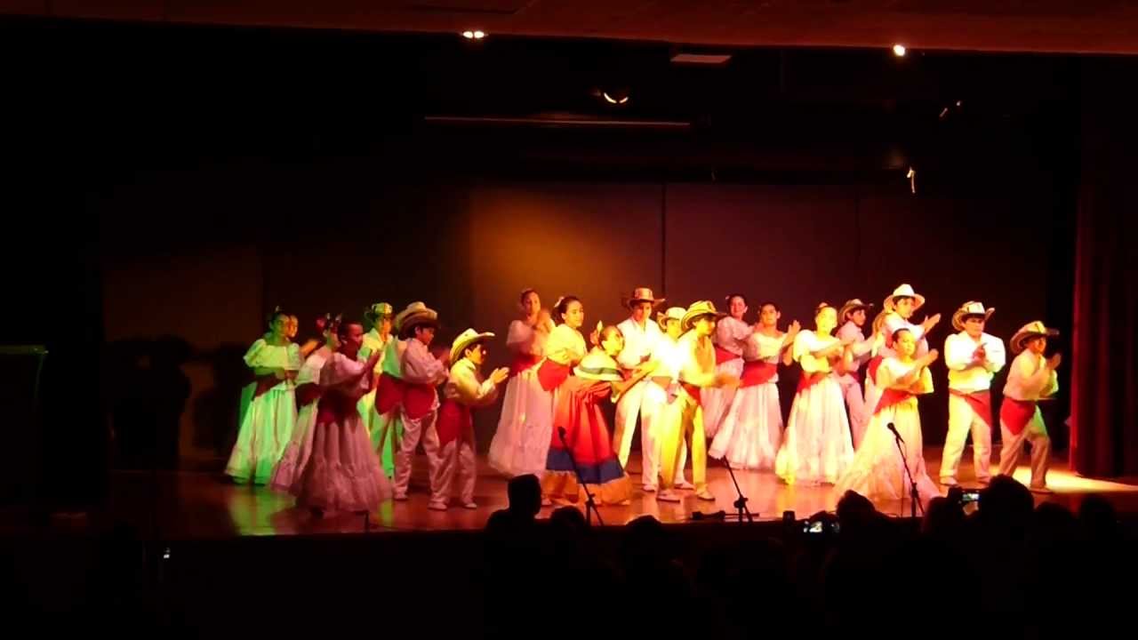 CEV- CCP Bailando Manduco de María Rivas - Part.1 - YouTube