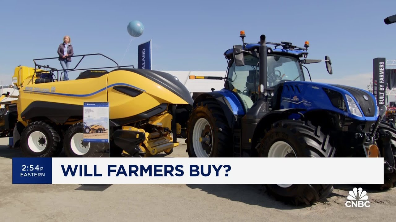 World AG Expo debuts new tractors ahead of Deere and CNH earnings - YouTube