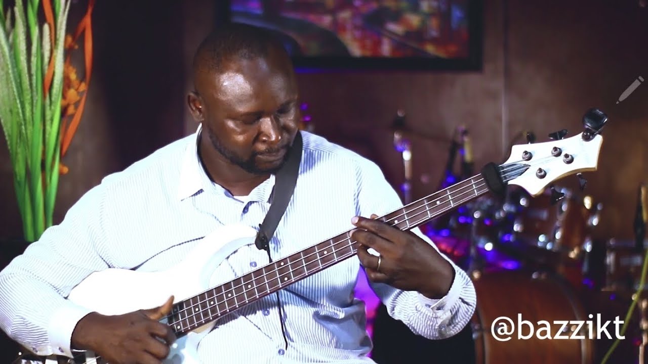 SLAP THAT BASS - MARCUS MILLER SIRE M2 4 STRINGS BASS GUITAR - YouTube