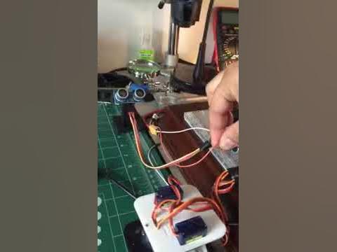 Arduino ping sensor robots - YouTube