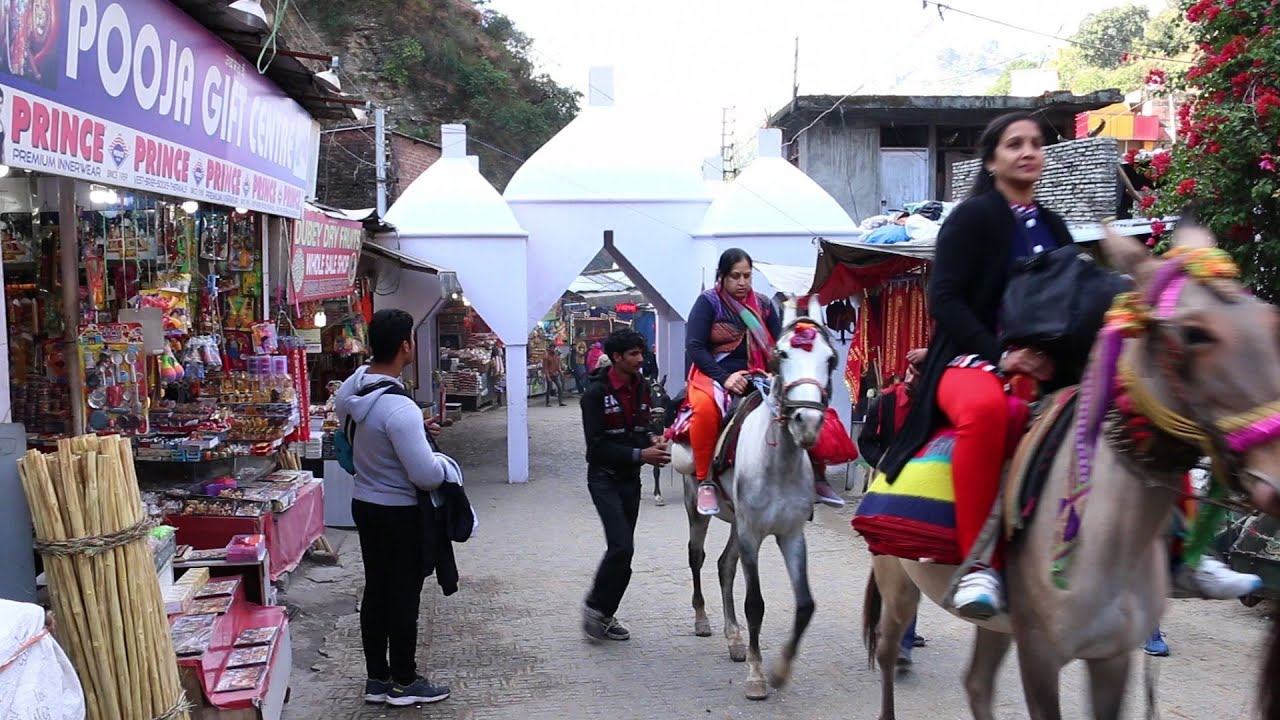 Riding on Ponies towards Maa Vaishno Devi Temple - YouTube