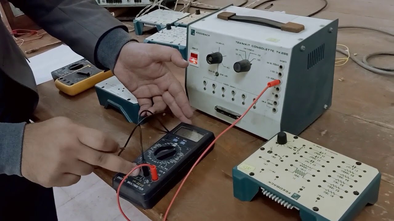 Video (2) - mechatronics Lab - Experiment (1) - simple connections of ...