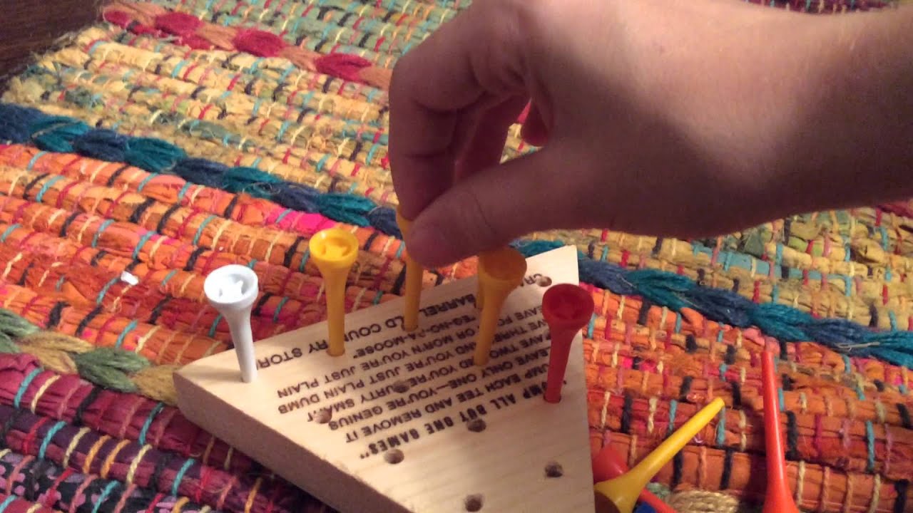 Me solving the Cracker Barrel peg game - YouTube