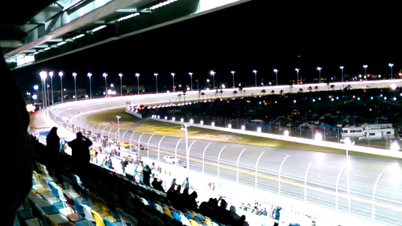 Bas car race. - YouTube