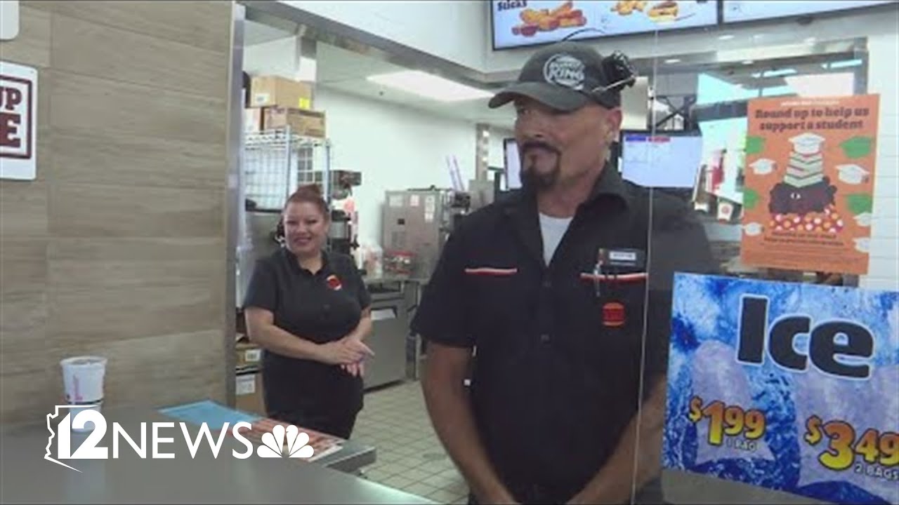 Fast food server dishes out great customer service | Server of the Week ...