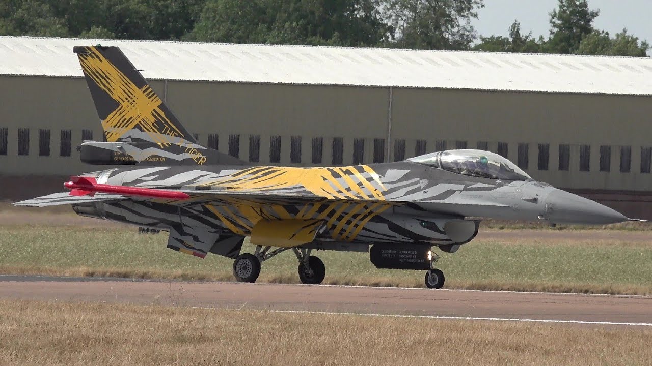 Fighter jet with a tiger livery 🐅 🇧🇪 - YouTube