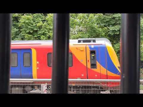 SWR Class 707 At Feltham Train Station. - YouTube