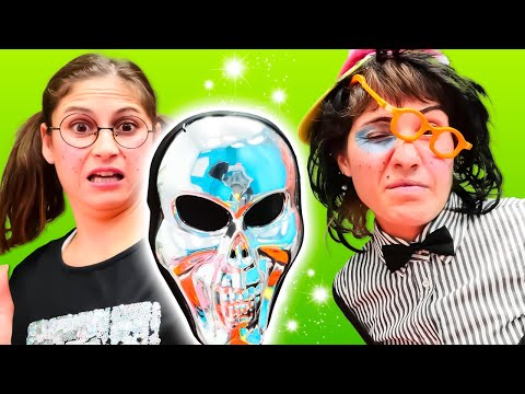 Cicisu ve Okutay çok korktu! Komik video Türkçe izle! Kız erkek eğlenceli videolar