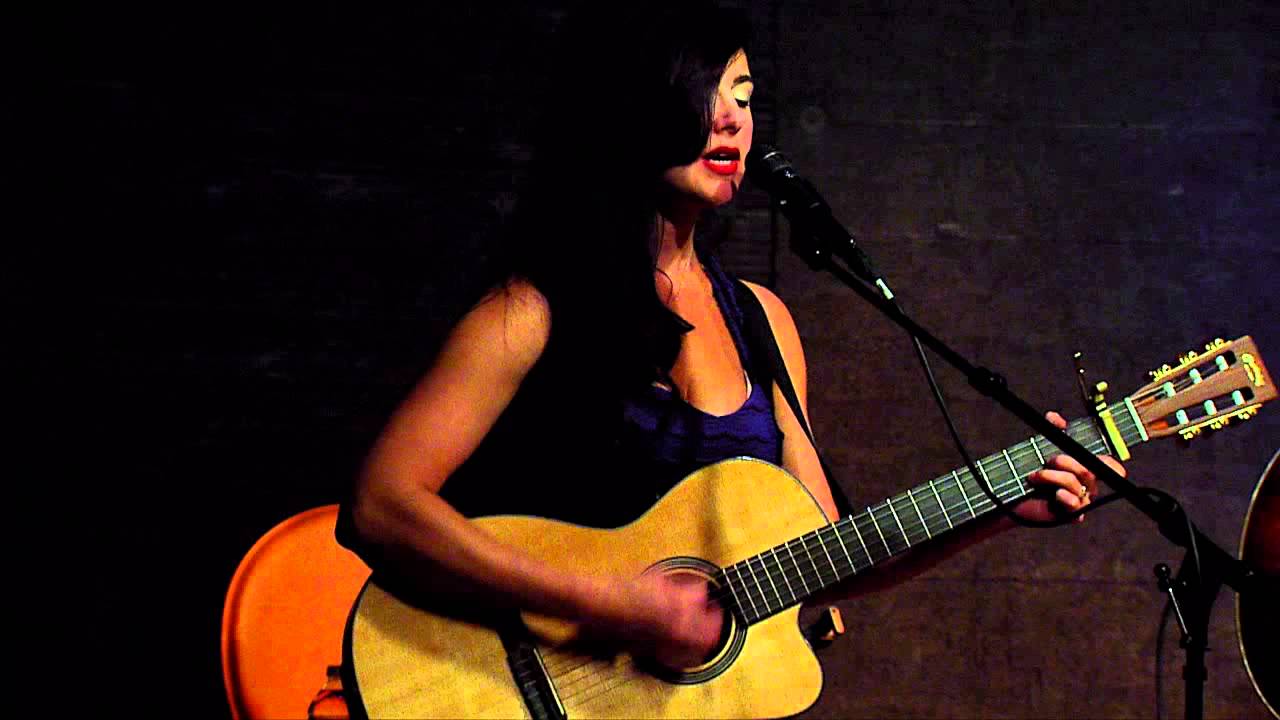 Songwriters in the Round 10 30 13 Paige Overton Orange final - YouTube