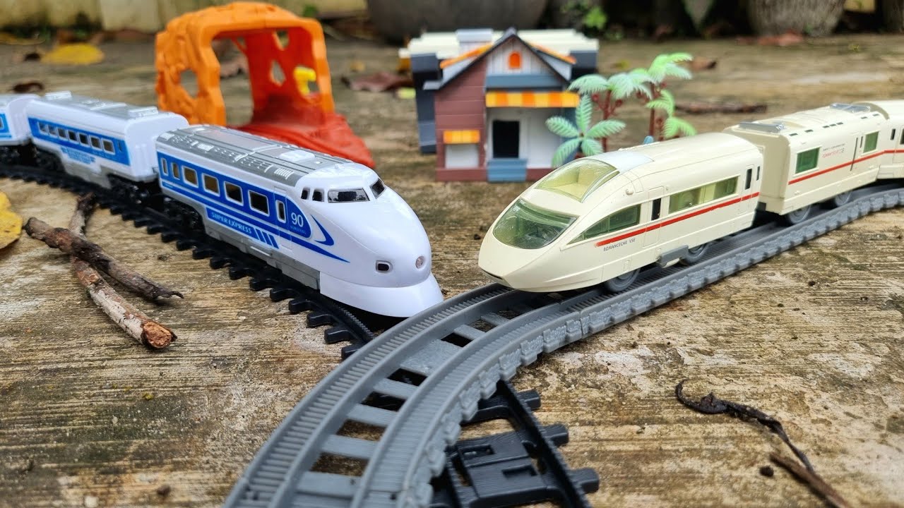 Merakit Mainan Kereta Api Plarail Odakyu Super Express 50000 Romance ...