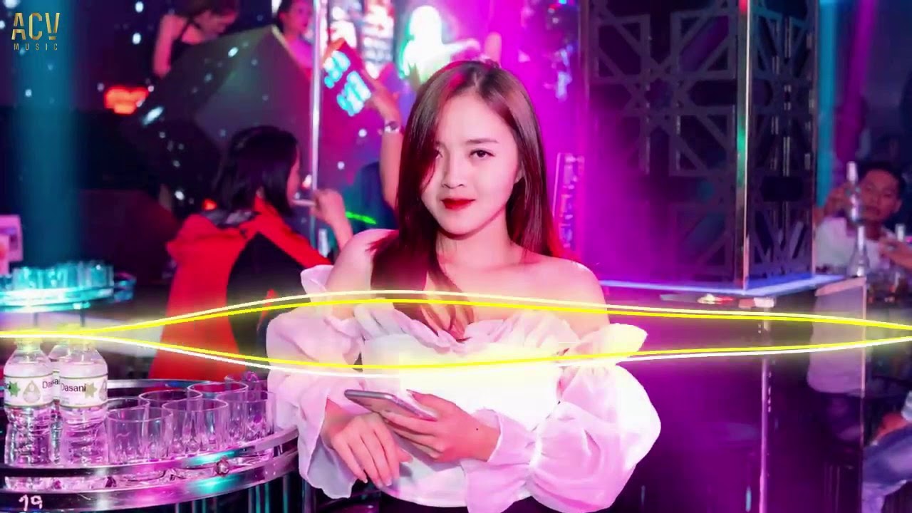 Nonstop Viêt Mix 2020 Thuận Theo Ý Trời Jully Kim Mix - YouTube