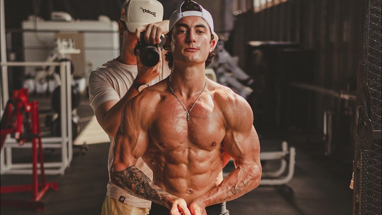 ITS BULKING SEASON!! - Back & Bicep Workout - YouTube