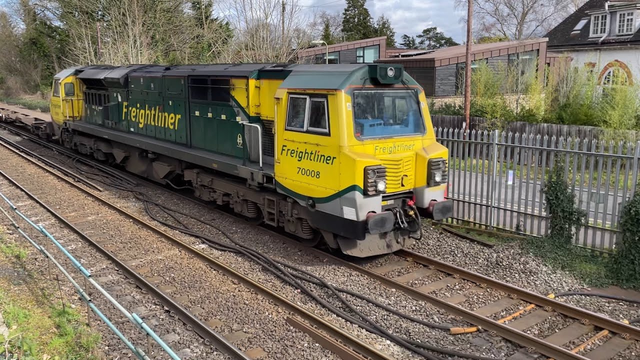 Class 70 | 70008 | Freightliner - YouTube