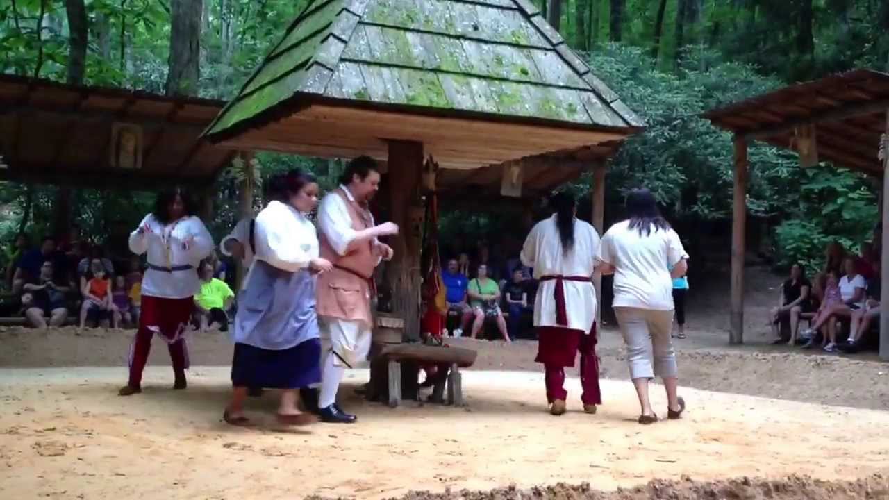 Cherokee dances :) - YouTube