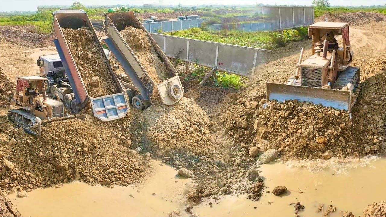 #Ep16 Building New Road Bulldozer Komatsu Working Pushing Soil Stone ...