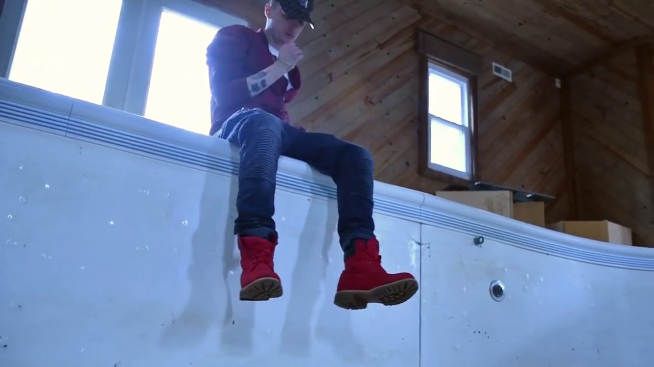 TMD Twan - Luv Me (Official Visuals) - YouTube