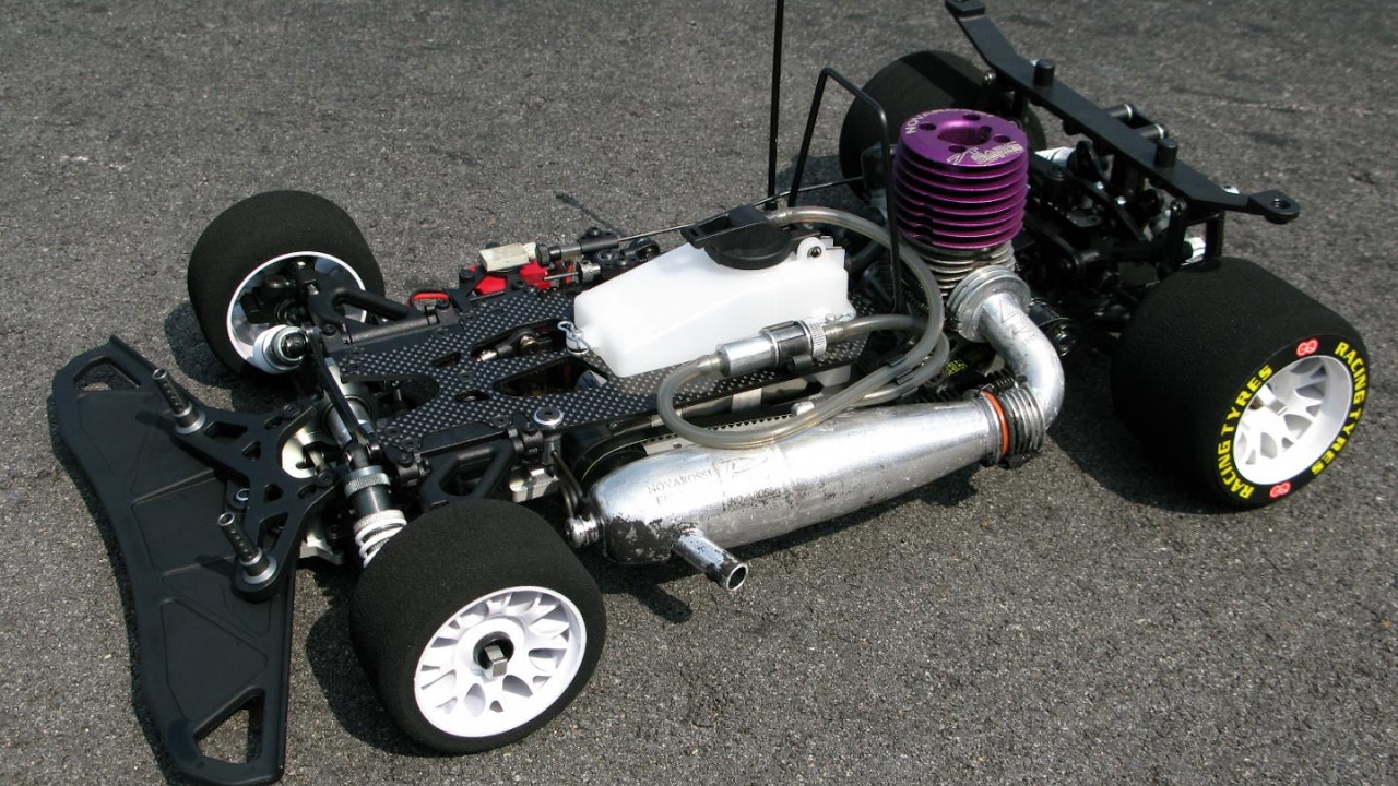 Mugen Seiki MRX-5 - YouTube