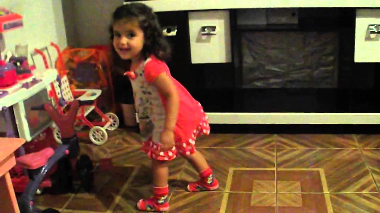 Vivi Dançando Quadradinho De 8 Youtube