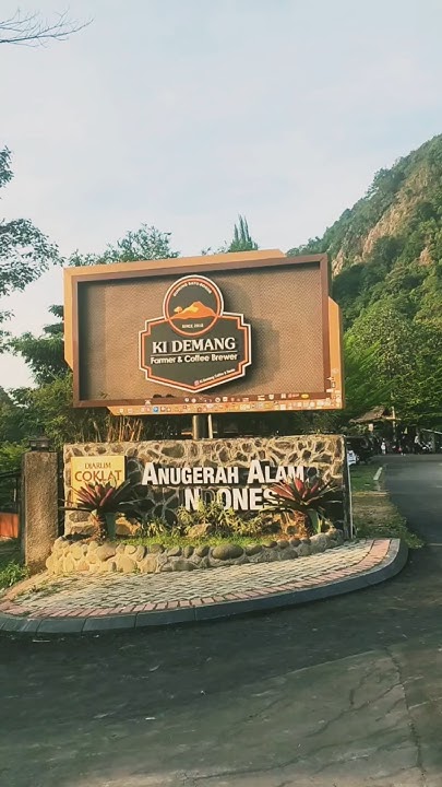 KI DEMANG COFFEE & RESTO, tempat ngopi yg berada di bawah Gunung Batu Desa Sukaharja Puncak 2 ...