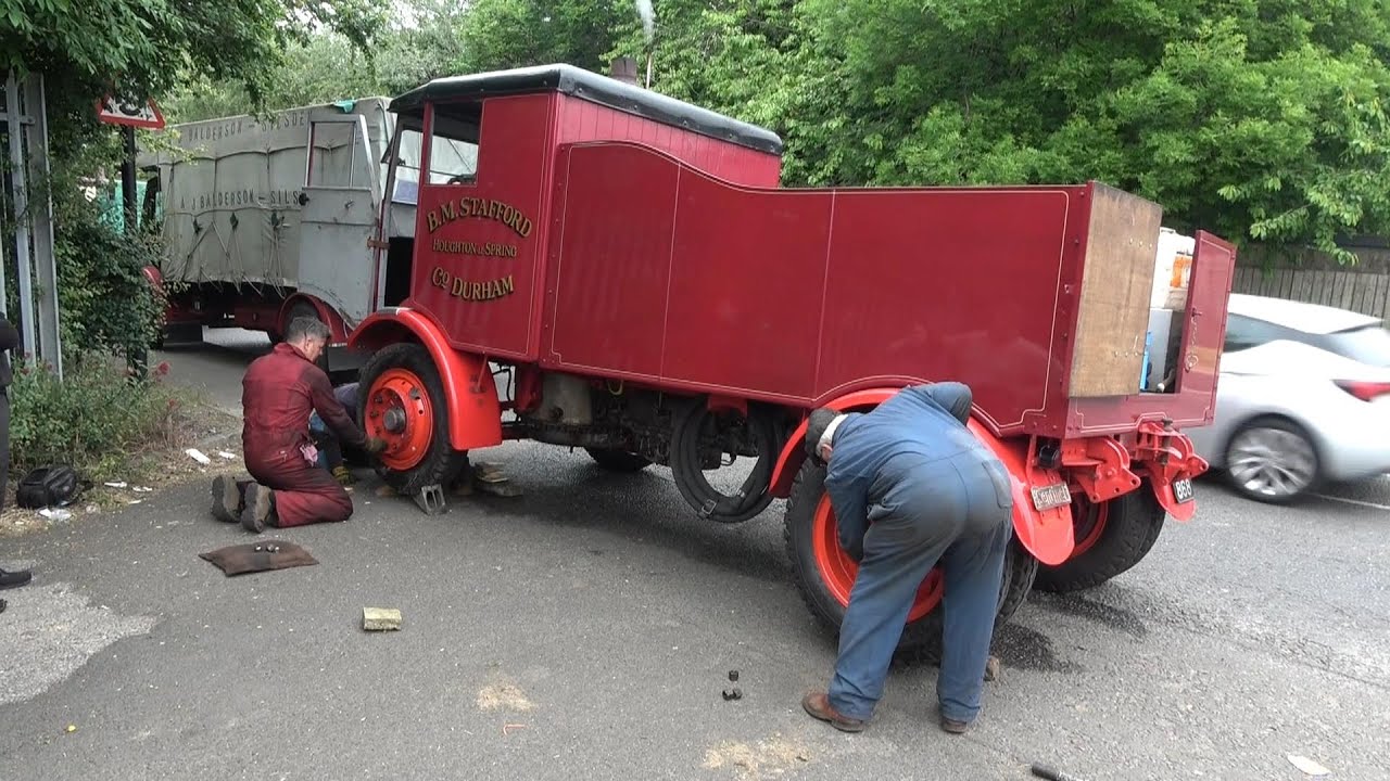 On The Road With 2 Sentinel S4 Steam Waggons - YouTube