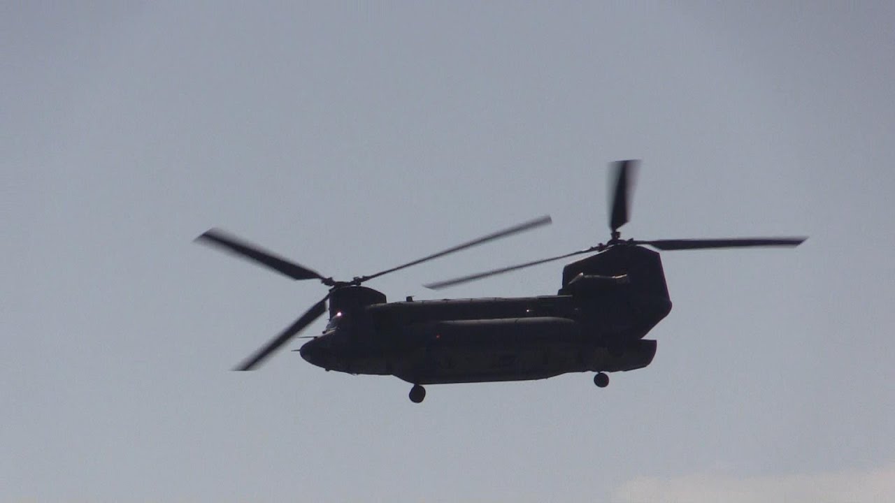 CH-147 Chinook Demonstration - 2023 Canadian International Air Show ...