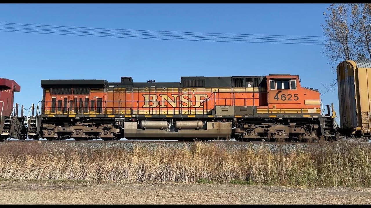CP 131 thru Tilbury with a BNSF trailing unit. 10-24-2022 - YouTube