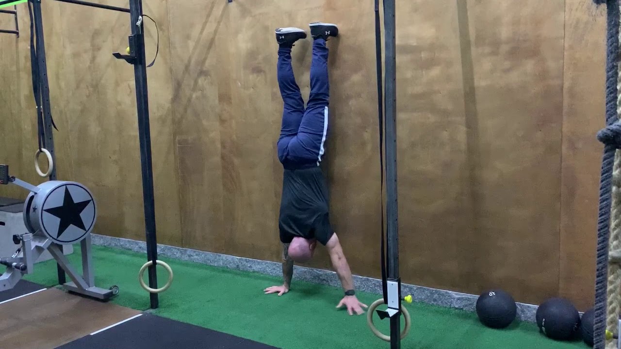 HANDSTAND WALL - YouTube
