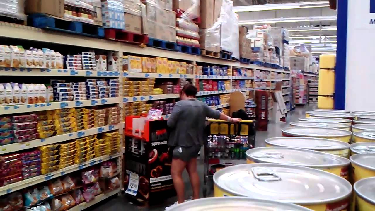FUNNY ! Drug come Down at Store - YouTube