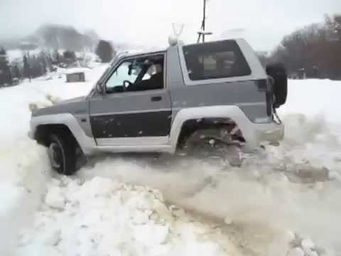 Daihatsu Feroza vs Isuzu Vehicross