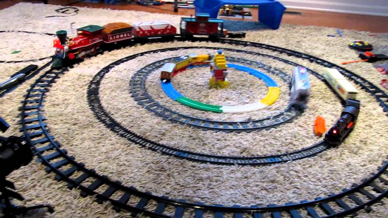 World's Largest Circle Train Layout - YouTube