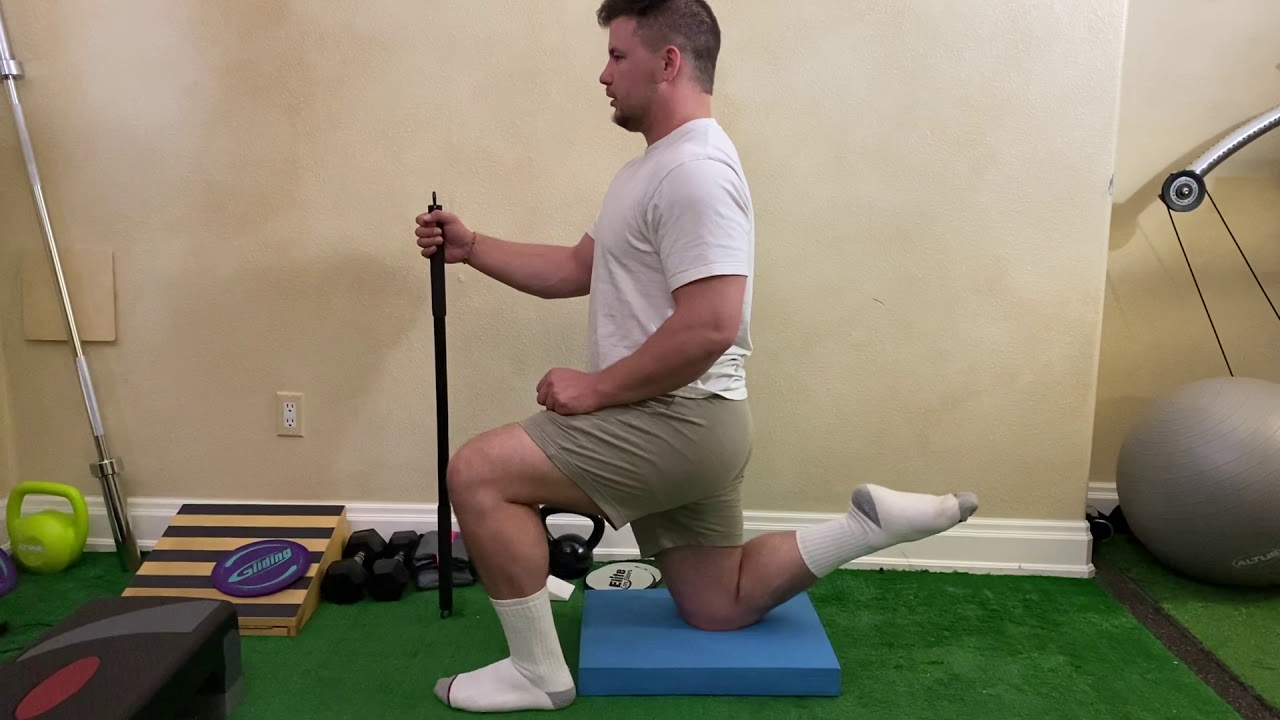 Half Kneeling Hip Flexor Stretch with Hamstring Squeeze - YouTube